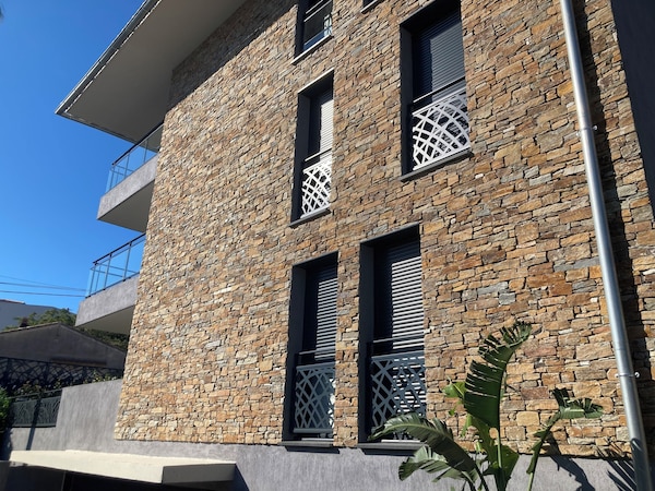 Appartement De Plein Pied Avec Jardin Privatif à 50 M De La Mer - La Garde