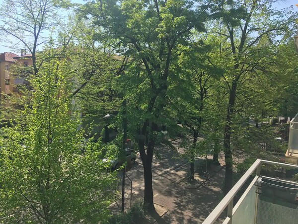 Spacious, Bright, Central. All Services And The Bus Stop Within A Few Meters - Mestre