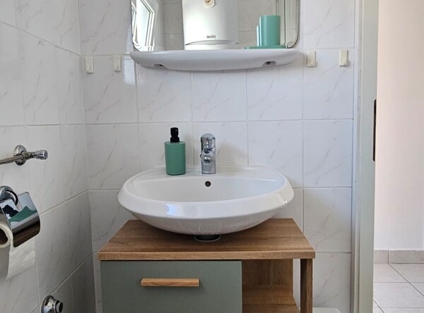 Apartment Furdi - Two Bedroom Apartment With Terrace - Nin