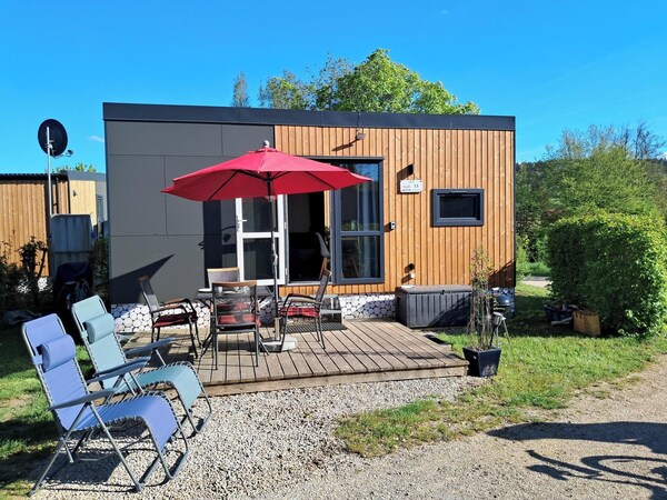 Gemütliches Tinyhouse (25qm) Mit Sonnenterrasse - Berching