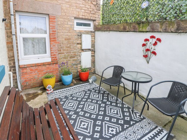 Seal Cottage, Pet Friendly, Country Holiday Cottage In Eyemouth - Coldingham