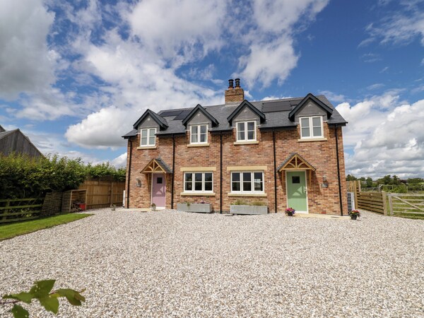 Lavender Cottage, Family Friendly, Character Holiday Cottage In Tysoe - Cotswolds