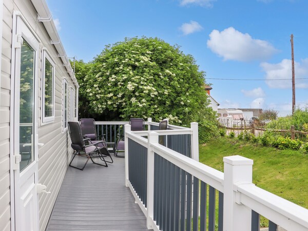 Dollys Delight, Family Friendly, Country Holiday Cottage In Pevensey - Bexhill