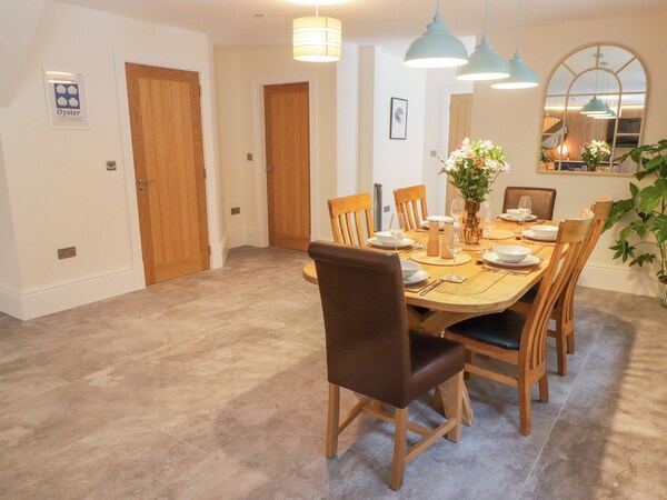 The Grove, Pet Friendly, Luxury Holiday Cottage In Haverfordwest - Haverfordwest
