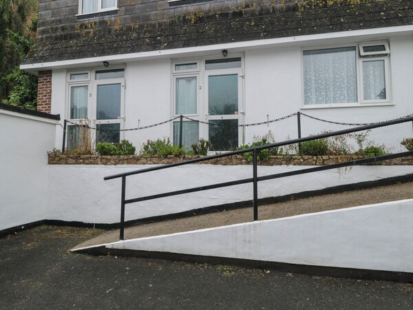 Flat 2, Big Tree Holiday Flats, Country Holiday Cottage In Paignton - Totnes