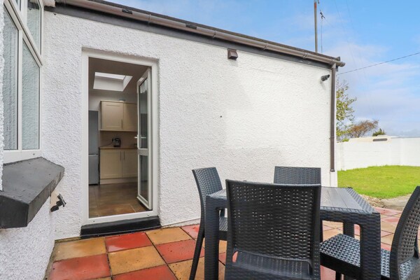 119 Henver Road, Pet Friendly, With A Garden In St Columb Minor - Mawgan Porth