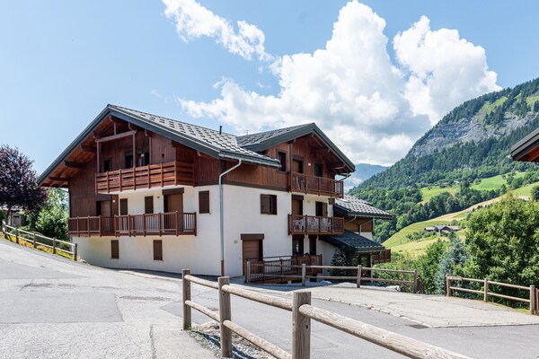 Chez Florent - Appt Vue Montagne Avec Piscine - Flumet
