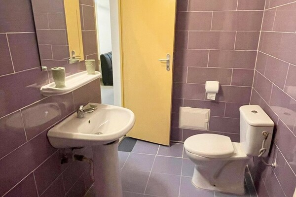 La Siesta Abidjan - Cozy 1-bedroom Apartment In Welcoming Abidjan With Ac, Wifi - Abidjan