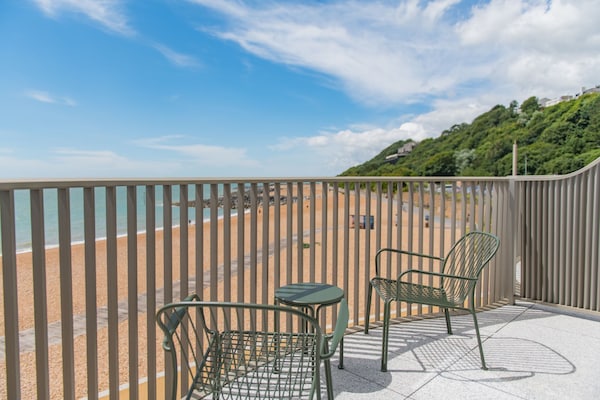 The View At Shoreline -  A Holiday Let By Bloom Stays That Sleeps 4 Guests  In 2 Bedrooms - Folkestone
