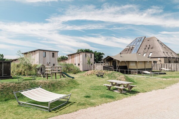 Kidz Lodge Avec Véranda Spacieuse - Callantsoog