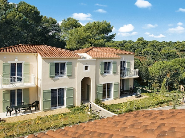 Le Domaine Des Eucalyptus By Interhome - Puget-sur-Argens