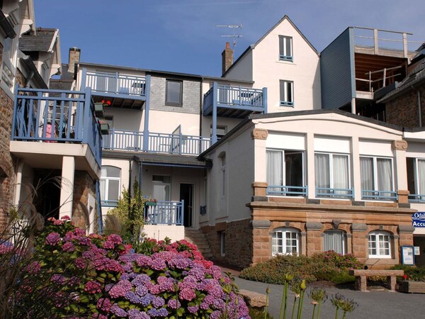 Residence Les Bains By Interhome - Trégastel