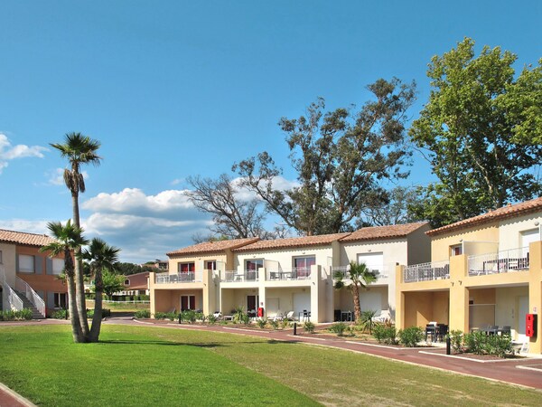 Les Perles De Saint Tropez By Interhome - Grimaud