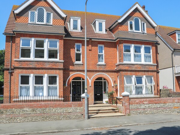 4, The Cuckmere, Pet Friendly, Country Holiday Cottage In Seaford - Seaford