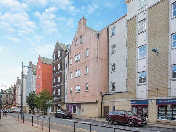 2 Bedroom Accommodation In Inverness - Loch Ness
