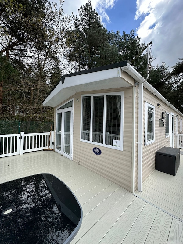 2 Bedroom Luxury Caravan On Family Park And Short Drive To Bournemouth Beach - Bournemouth