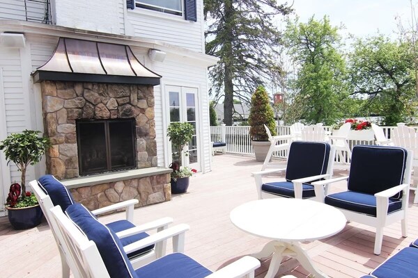 Idyllic Hilltop Retreat In Historic Hotel | Room W/ Fireplace & Free Breakfast - Kennebunkport, ME