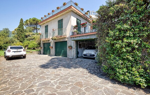 4 Bedroom Nice Home In Rapallo - Portofino