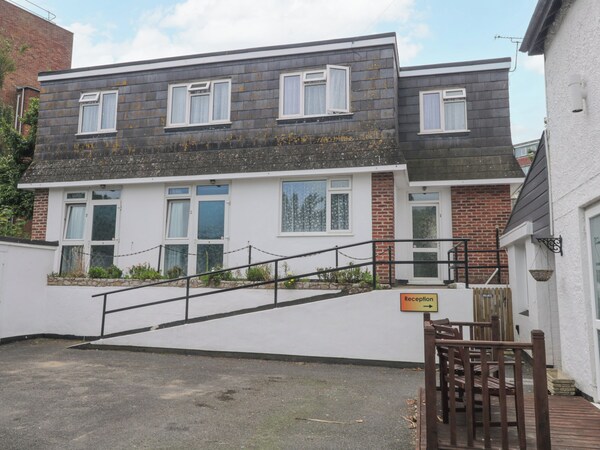 Flat 1a, Big Tree Holiday Flats, Family Friendly In Paignton - Totnes