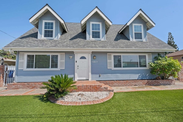 Friends Are Forever By Cardo | Jacuzzi, Sleeps 12 - Santee, CA