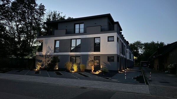 *Top* Upscale Studio Apartment With Kitchen - Mönchengladbach