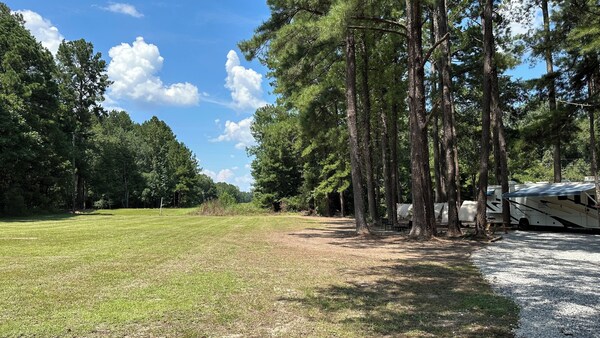 Cozy 1-bedroom Campground With Ac And Wifi In Charming Petal! - Mississippi