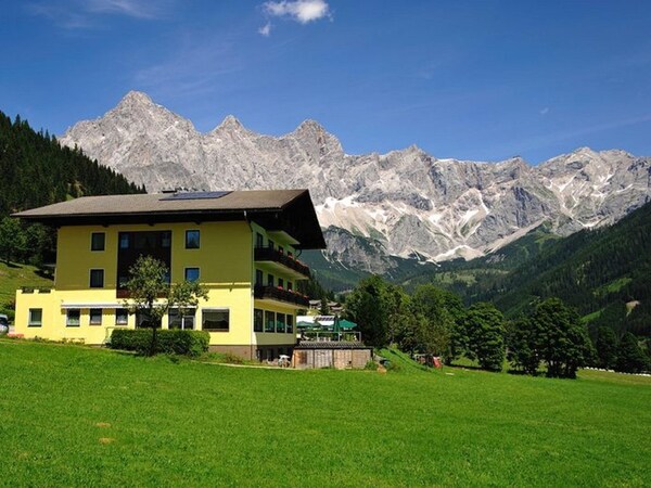 Familienzimmer, Dusche, Wc, Balkon - Hotel Bergglück - Hallstatt
