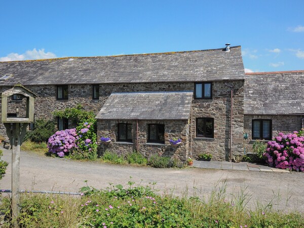 West Lee, Family Friendly, Character Holiday Cottage In Bude - 康瓦耳