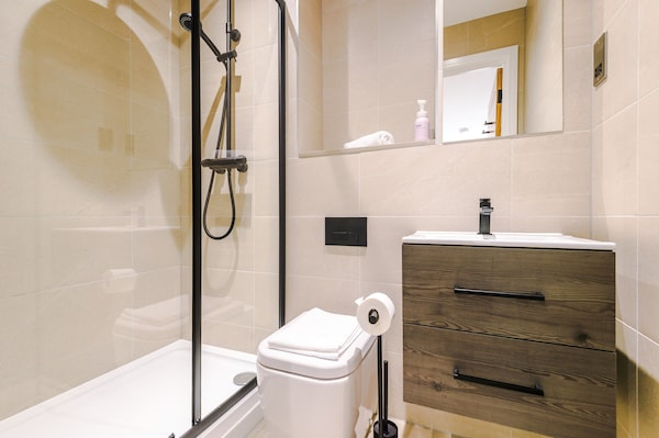 Rock Mill | Deluxe Apartments With Private Terrace - Hathersage
