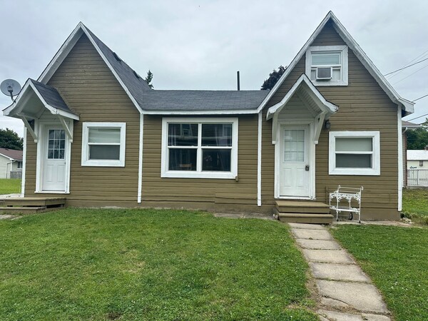 Thousand Island Kingston Cozy Two Bedroom Cottage + Dinner & Breakfast(extra) - Kingston