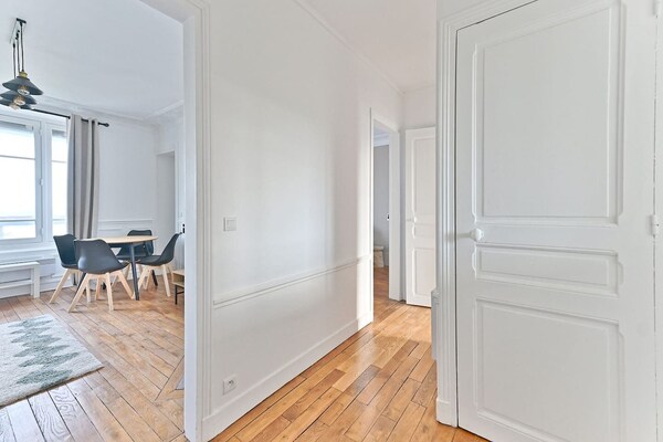 Apartment View Of Tour Effeil Defense - Puteaux