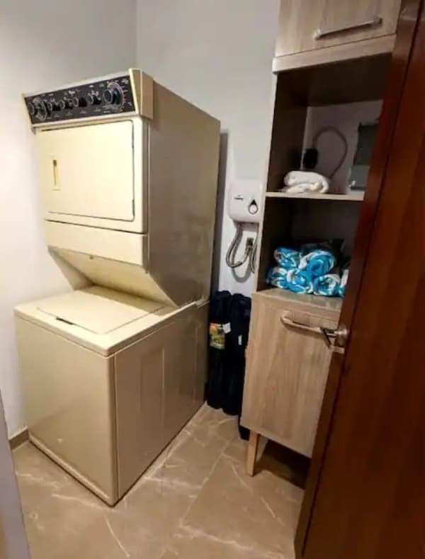 Cozy Apt: Wake To Ocean Waves / Jetted Tub - Arecibo