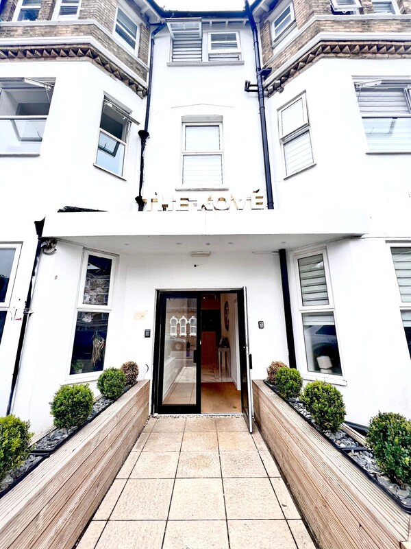 108 - The Iv - The Kove - Sandbanks