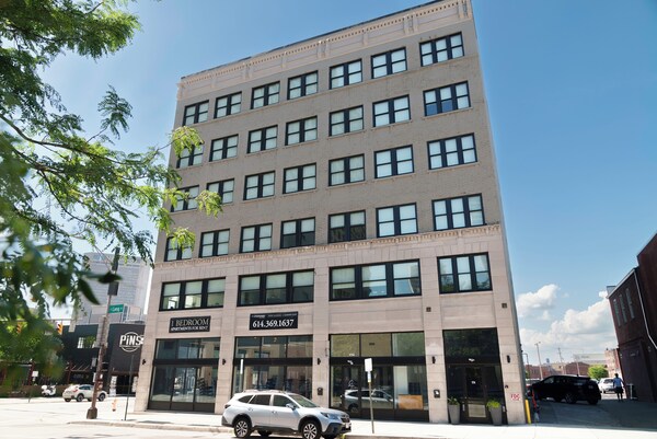 New Condo Downtown Sleeps 4 - 콜럼버스