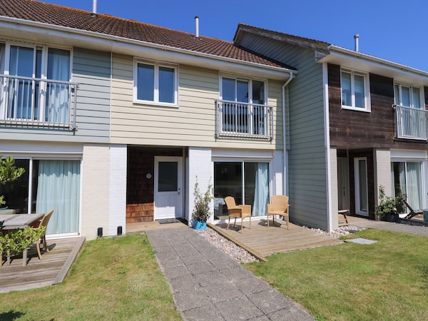 Whitfield P10, Family Friendly, Country Holiday Cottage In Yarmouth - Lymington