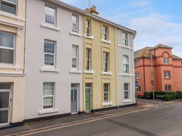 2 Sea Otter House, Pet Friendly In Teignmouth - Teignmouth