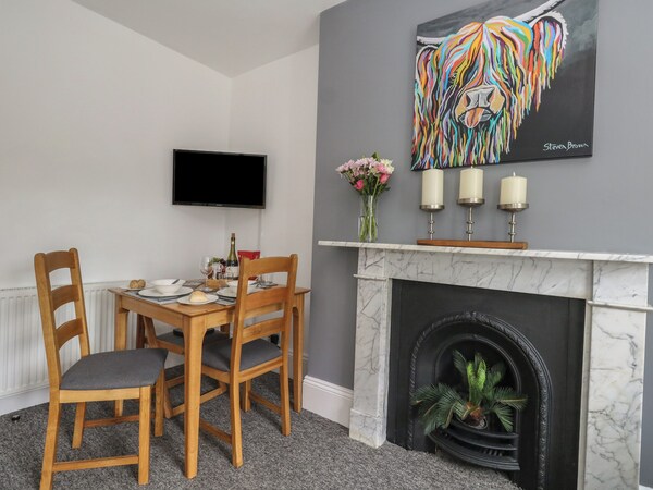 Flat 4 - Hengistdury, Romantic In Bournemouth - Mudeford