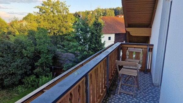 Ferienwohnung 97qm Mit 2 Schlafzimmern Und Balkon - Bischofsmais