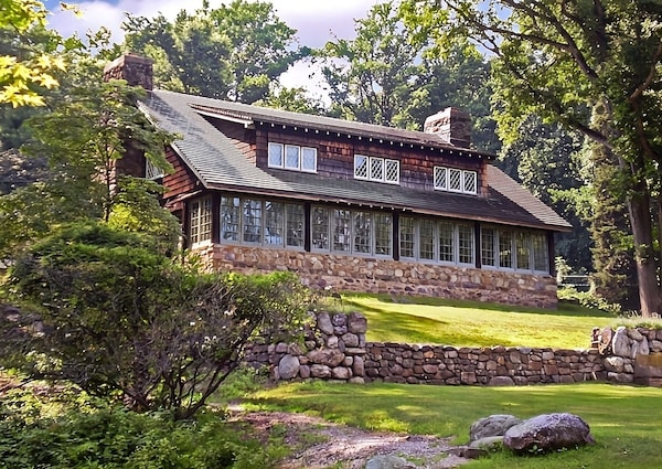 3 Cozy 1br Suites W/ Full Kitchen & Bbq Area For Home-like Comfort - Lake Hopatcong, NJ
