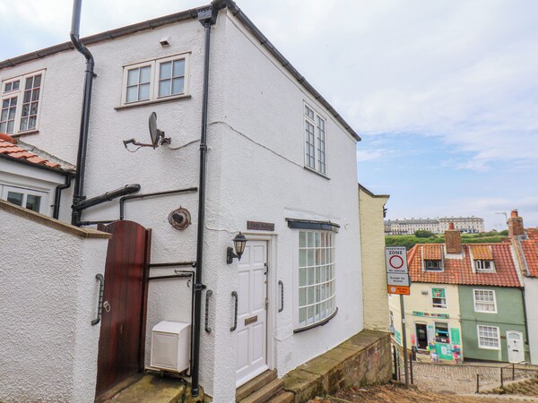 Steps Cottage, Family Friendly, Character Holiday Cottage In Whitby - Sandsend