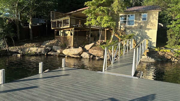 Sunset Cove, A Charming Waterfront Cabin With Boat Dock On Lake Santeetlah - Calderwood Lake, TN