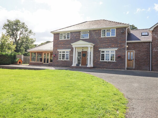 Talar Wen, Pet Friendly, With Open Fire In Bala - Bala