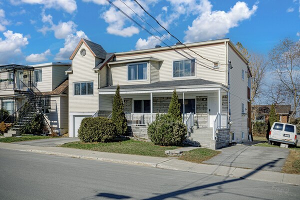 Charming 2-room Apartment  ​​Close To The Metro - Dorval