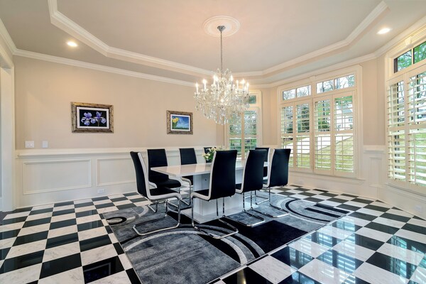 Luxury Lakefront-theatre-huge Yard-mins To Dt Atl - 亞特蘭大