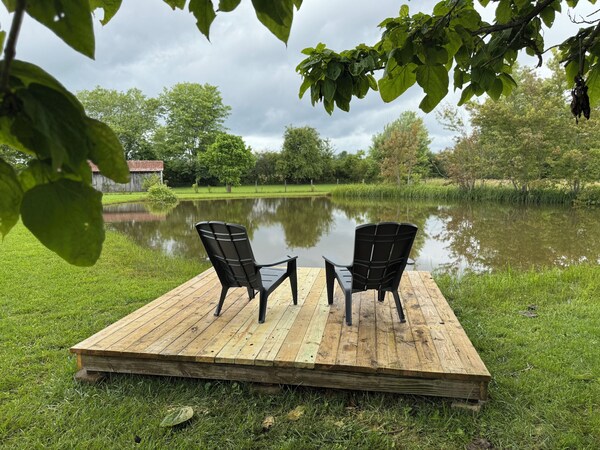 Mammoth Pond - Mammoth Cave Family Retreat - Playground Sleeps 6 - Mammoth Cave National Park, Kentucky