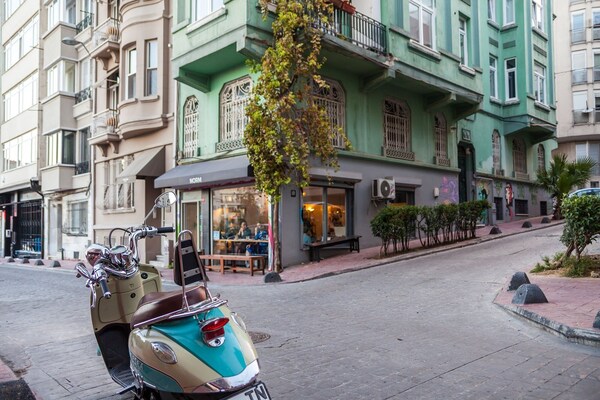 Cozy 1-bdr Apartment In Cihangir Neighborhood - Beylerbeyi