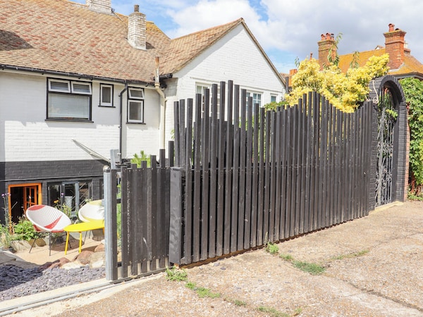 All Saints, Pet Friendly, Character Holiday Cottage In Hastings - Hastings