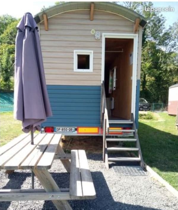 Logement Insolite Au Cœur De L'auvergne - Orcival