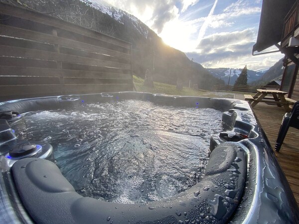 Superbe Chalet 15 Pers. Avec Spa, Sauna, Proche Télécabine Et Centre, éQuipements Complets - Haute-Savoie