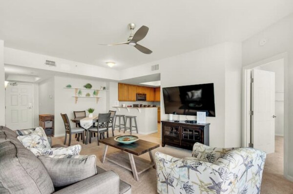 Gulf View Coastal Modern Resort 2bdrm 3bds 2ba - Destin, FL